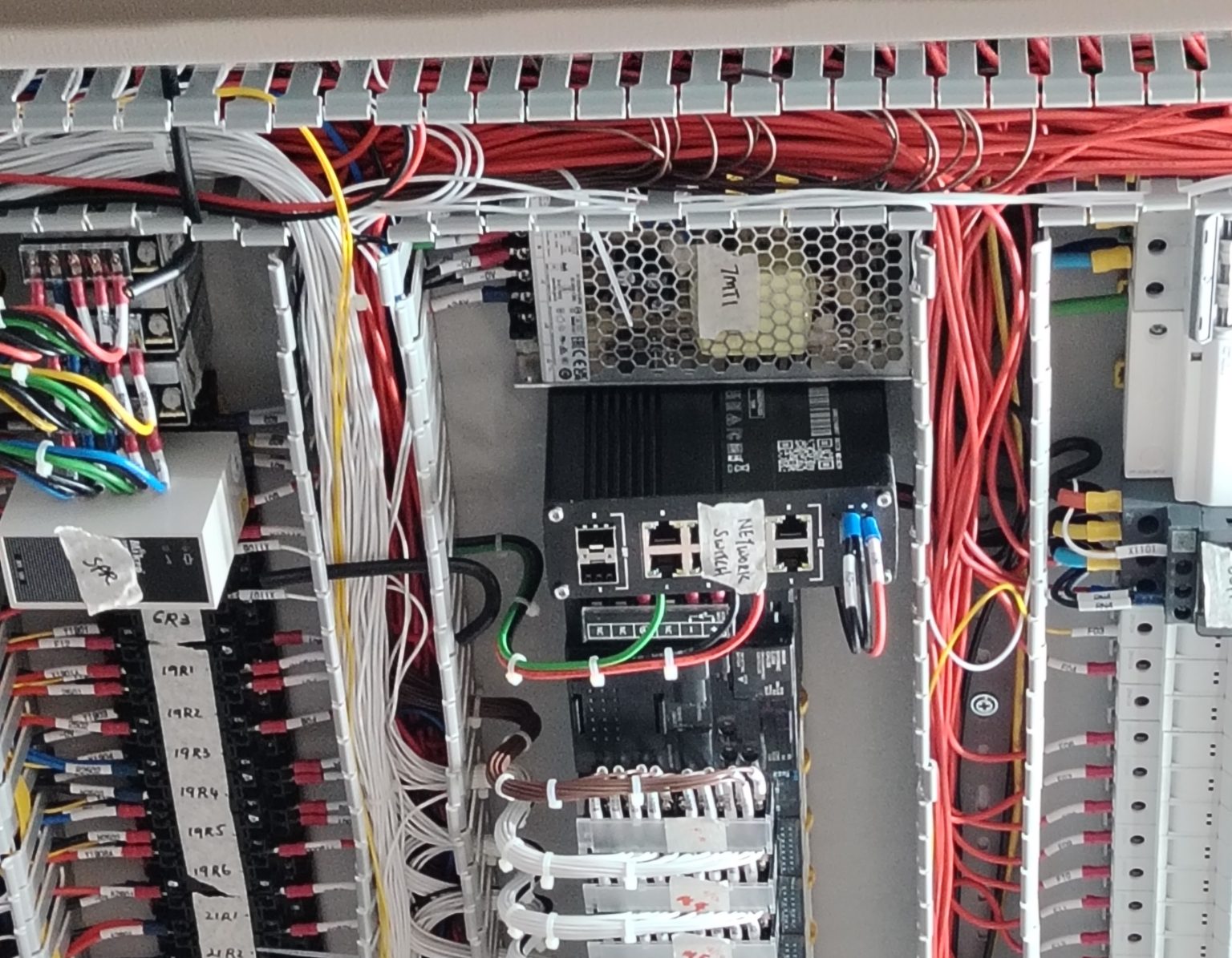 DIN-Rail Lithium UPS • Panel Mount UPS • Industrial Backup Power ...